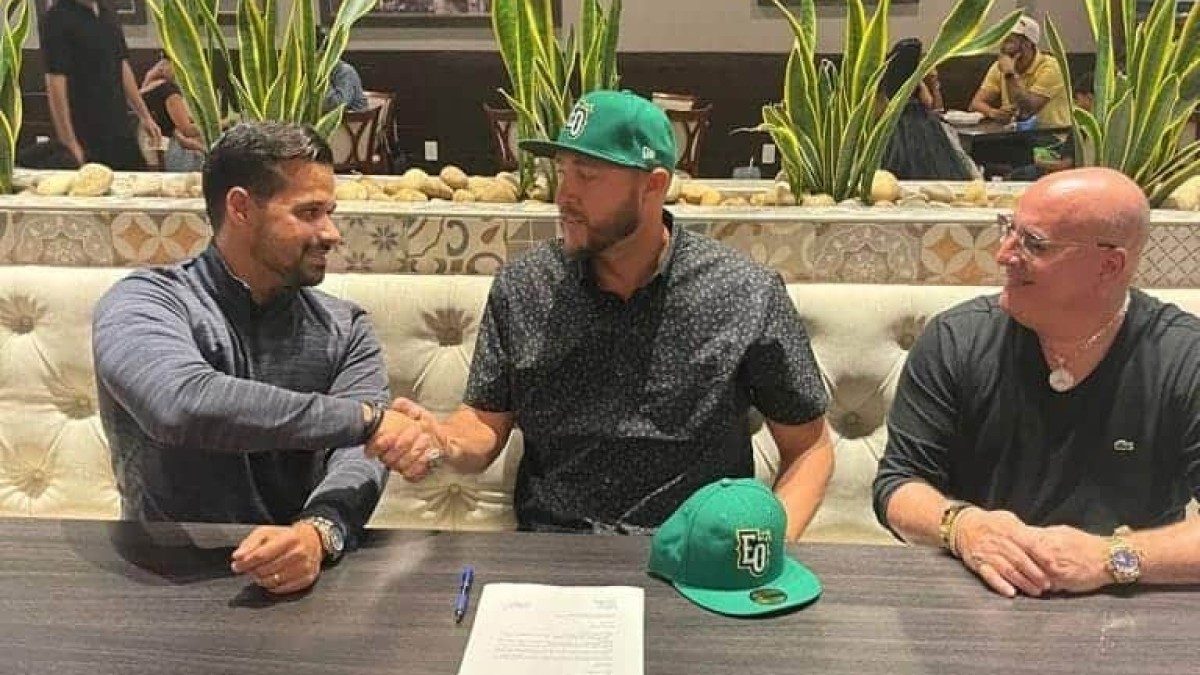 Lázaro Blanco firma con las Estrellas Orientales del béisbol dominicano