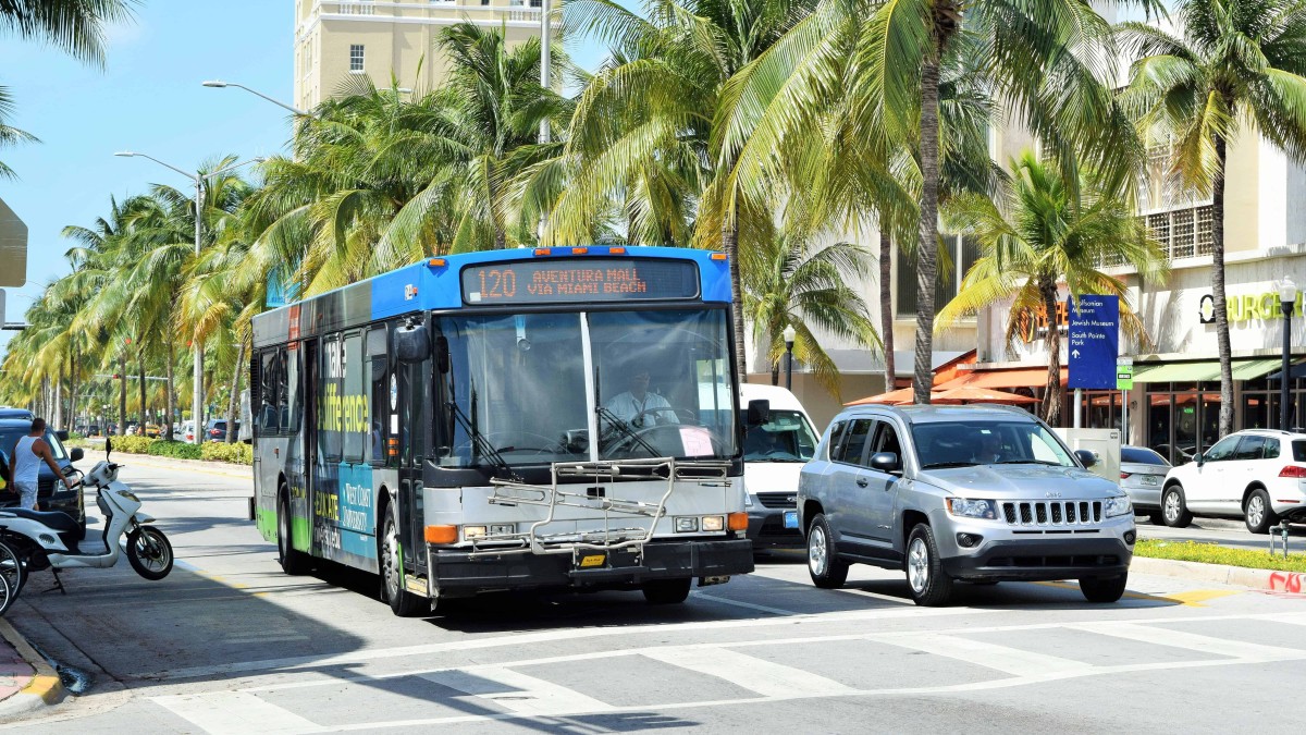 Viajar en bus y metro será gratis en Miami hasta finales de este año